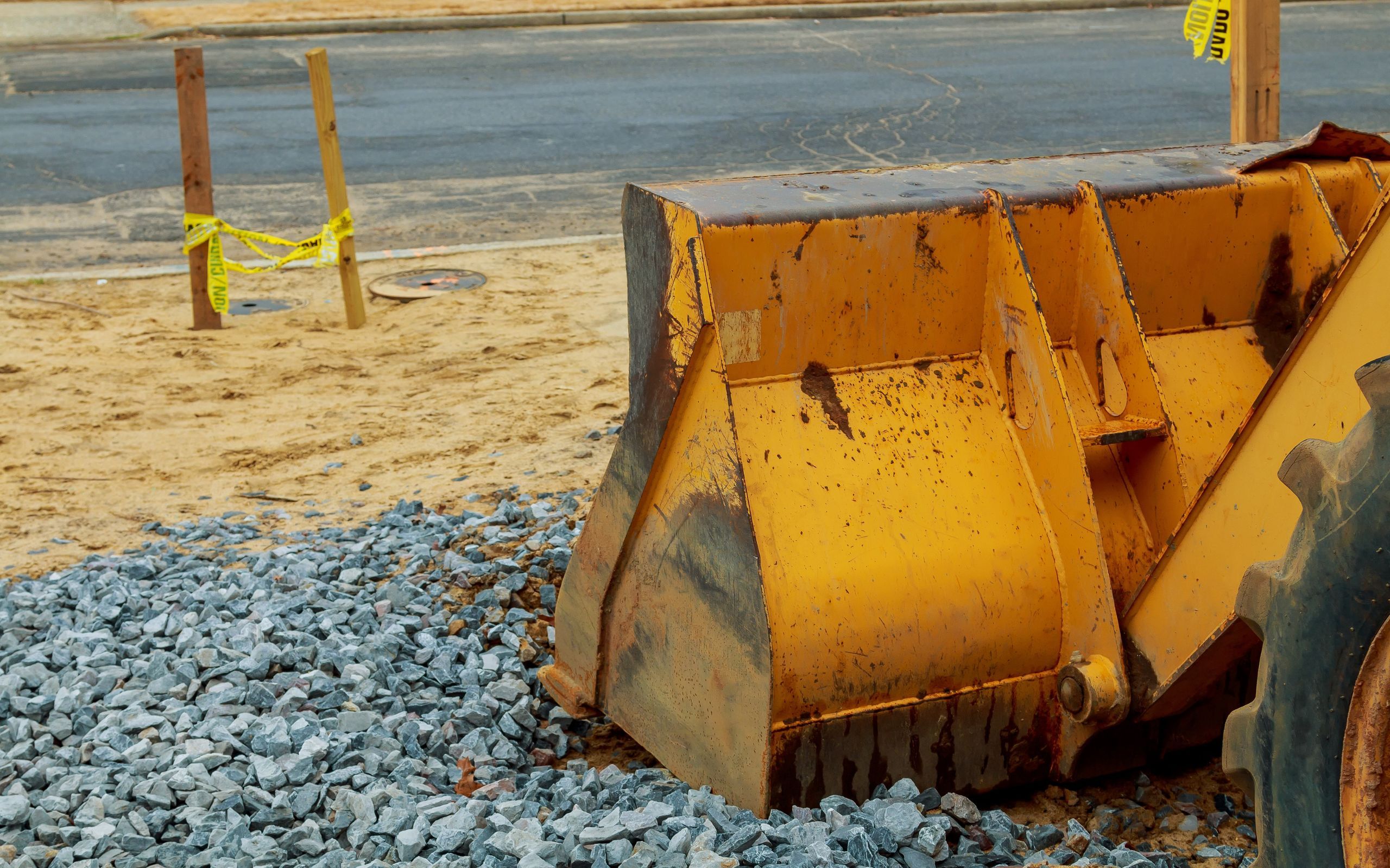 Big Load Equipment Rentals - Zero Turn Precision